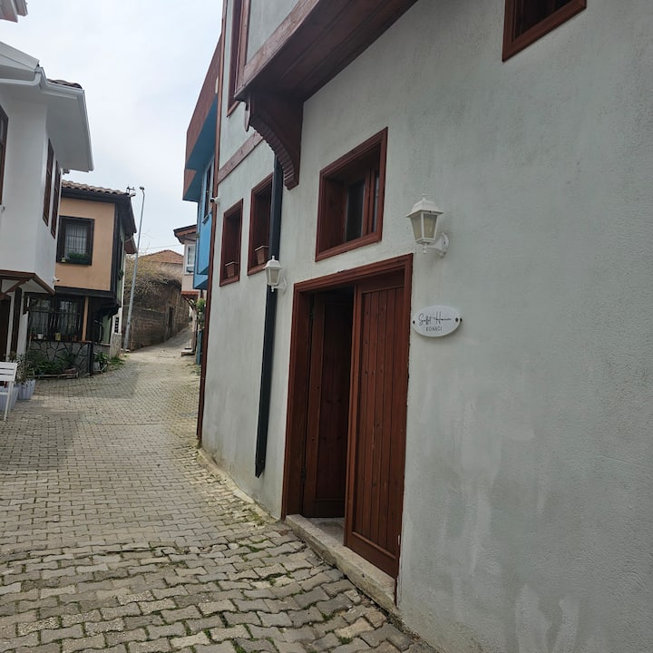 ŞEhrin Ritminde Sakin Bir Mola - Armutlu