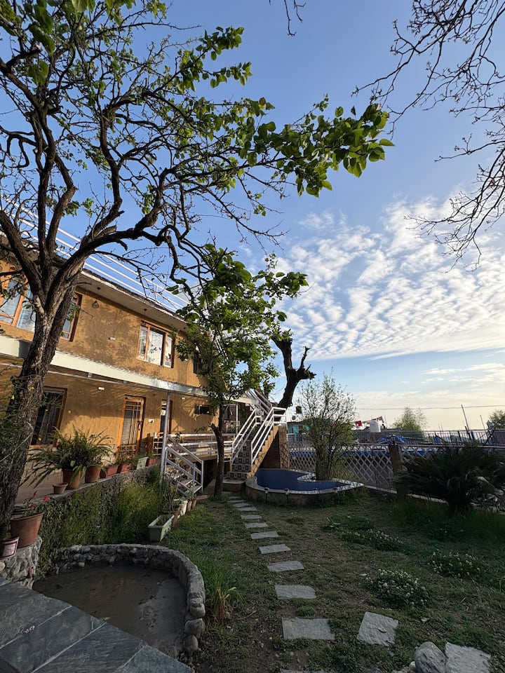 Mudhouse By The Raabta Stays - Bir