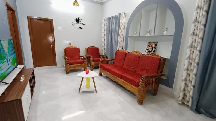 91502o7627groundfloor Comfort Near Cmc - Vellore