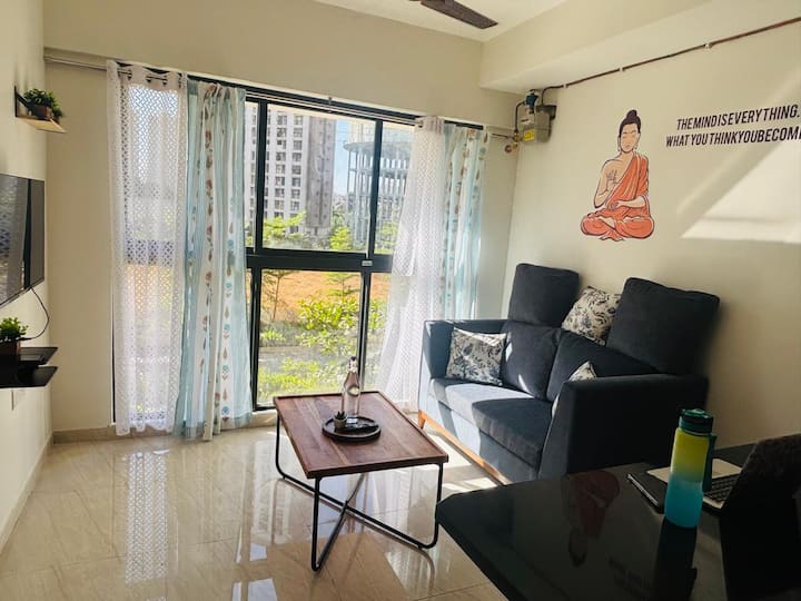 Inari 02| Chill Cozy Couple Stay| Nearthane Stn - Thane