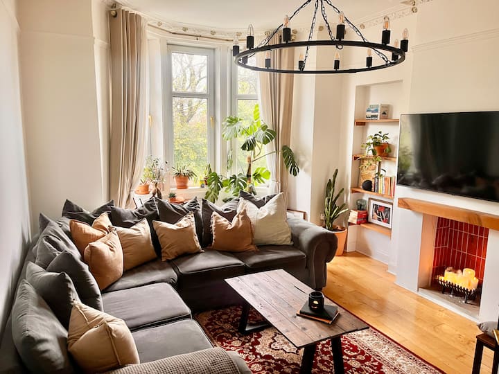 Bright, Relaxing Space – Unwind & Recharge - Glasgow