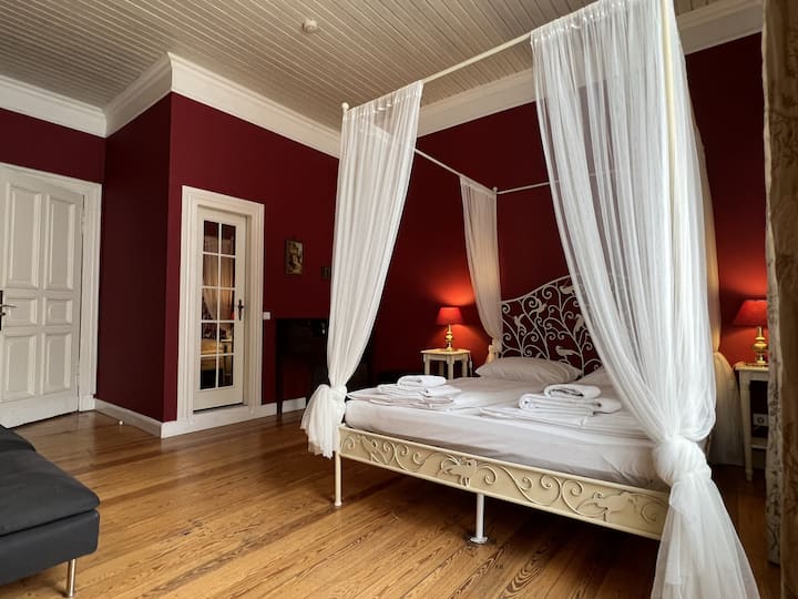 Zimmer #7 Mit Balkon Nah Am Ku'damm. - Berlin