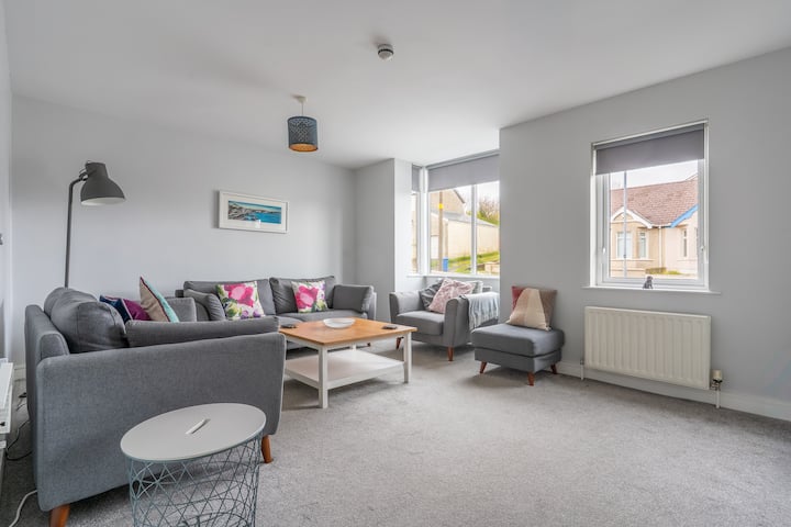 Portstewart Strand | 3-bed Sleeps 6 · Bbq & Patio - Portstewart