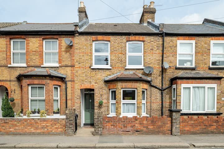 Beautiful, Newly Refurbished Victorian Townhouse - Maidenhead