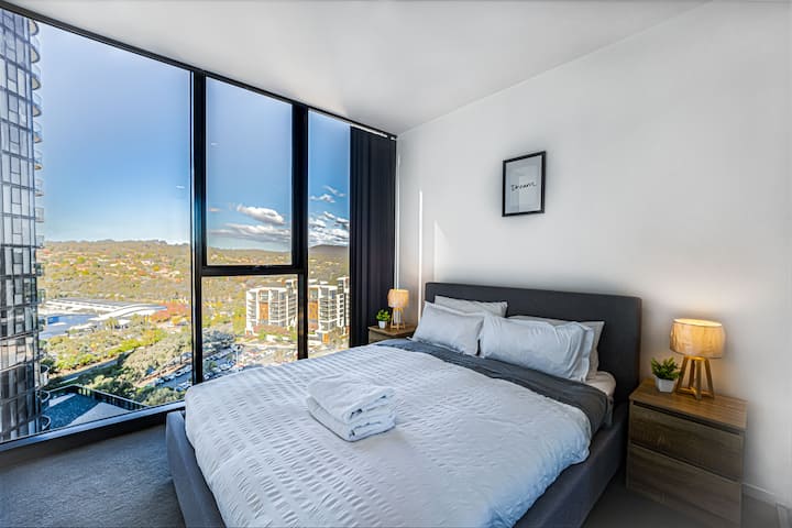 Modern 2br On 22nd Floor | Poolgymparking + More - Belconnen