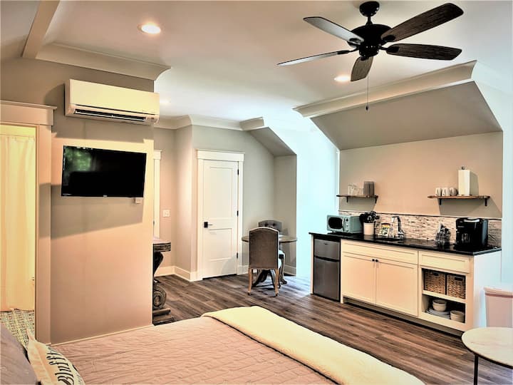 1 Bedroom Apartment In Olde Town Bluffton, Sc. - Bluffton, SC
