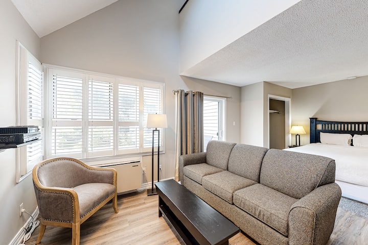 North Creek Nest At Bm With Pool, Hot Tub, Tennis - Collingwood