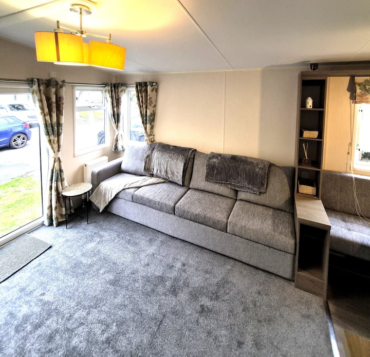 Sylvia's Sunrise - Home From Home - Skegness
