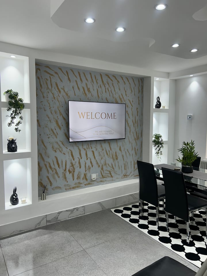 Manchester Gem - Stockport