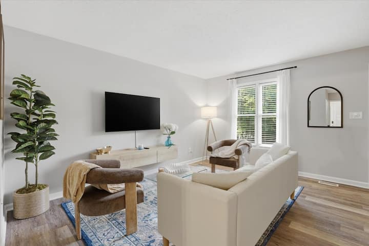 Cozy Raleigh Stay For 6 Near Nc State And Rdu - Raleigh, NC