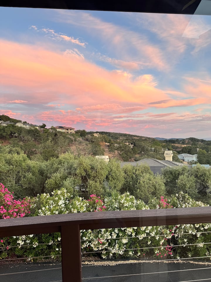 The Ship House | A Wright-inspired Napa Escape - Napa, CA
