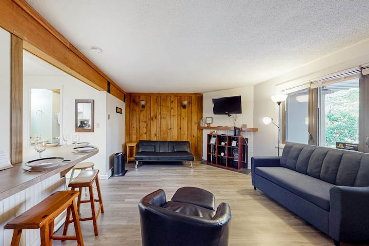 1br Condo With Resort Amenities, Ev Charger, & Ac - Waterville Valley, NH