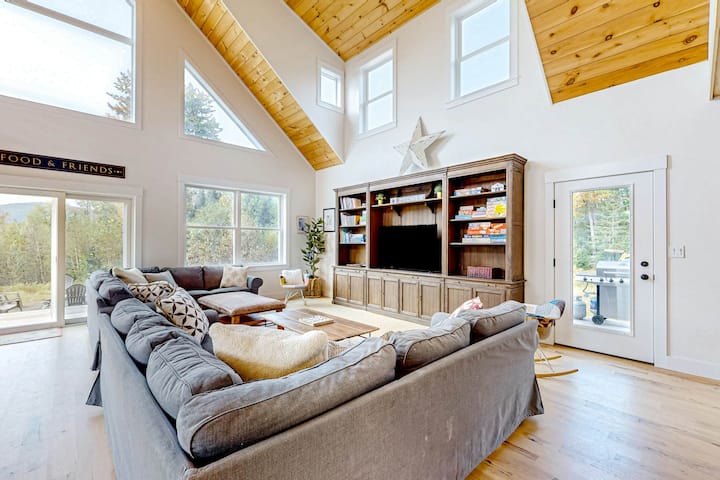 Newer 4br With Hot Tub, Firepit & Mountain Views - Ferris Wheel, Jefferson