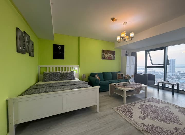 Gökdelende Lüksün Zerafeti Ile Muhteşem Manzara - Bornova