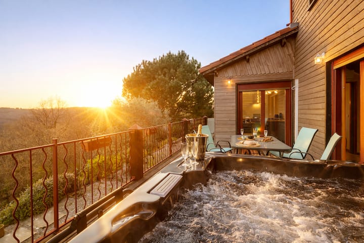 Vue, Jacuzzi & Sunset – Clim, Chambre Bébé - Lot