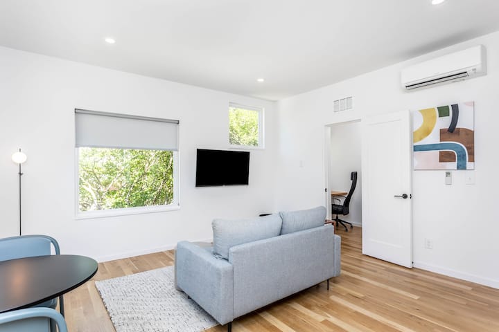 Creator Studio, Conventionctr .5mi, Skyline, Pets! - North Carolina State University, Raleigh