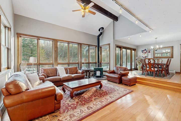 3br Spacious Retreat W/ Large Yard; Near Town - Conway, NH