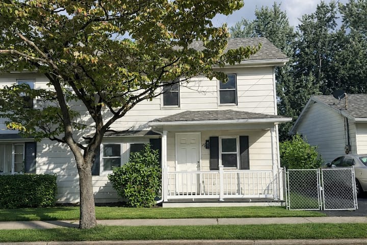 Charming & Cozy 2br Home | Calm, Quiet Location - Scranton, PA