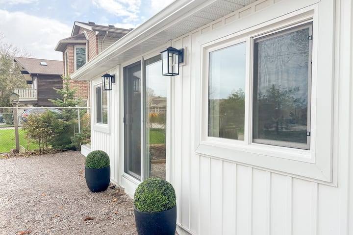 Beach‑view Steps From Skeeters & Kenwick Park - Sarnia