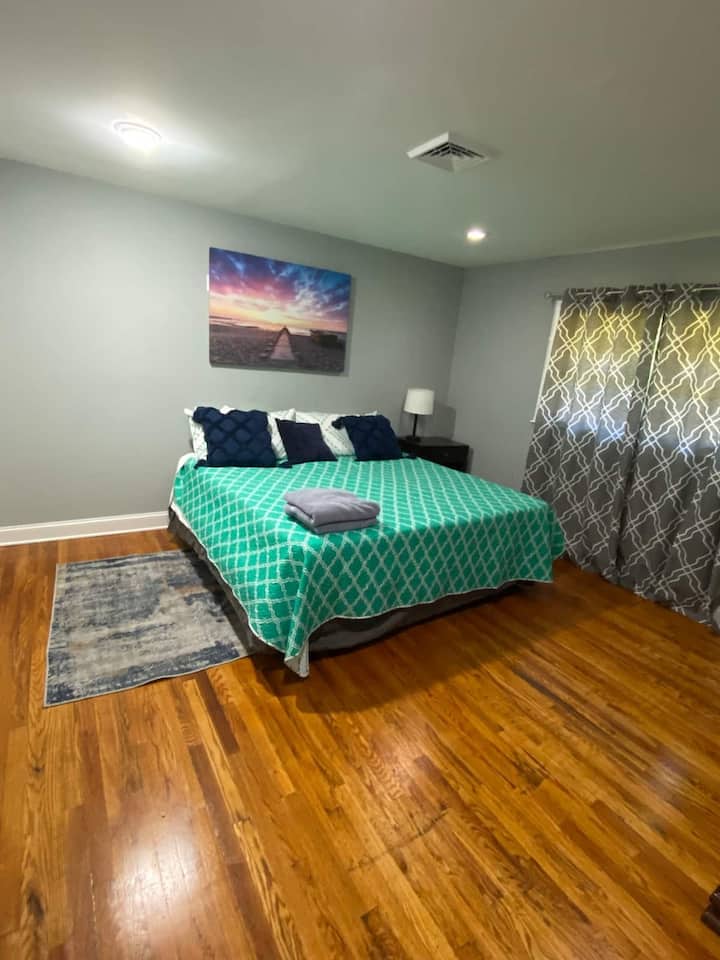 5br Near Nyc W/ 2 King Beds & Parking - Montclair, NJ
