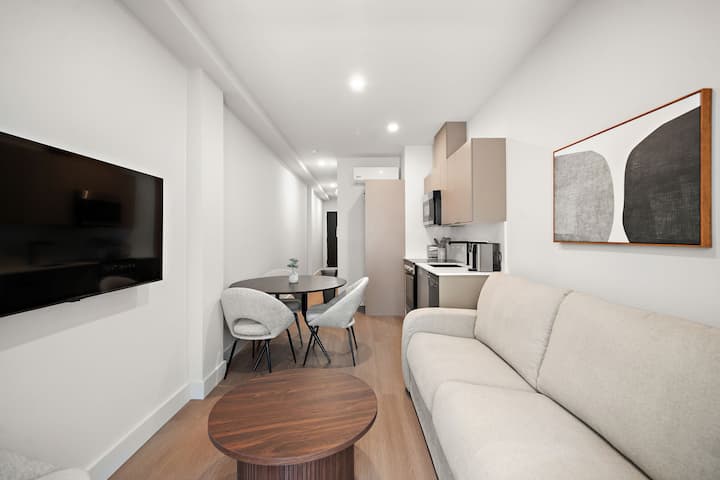 Nomade | Modern Luxury Apt | Heart Of Downtown Mtl - Montreal