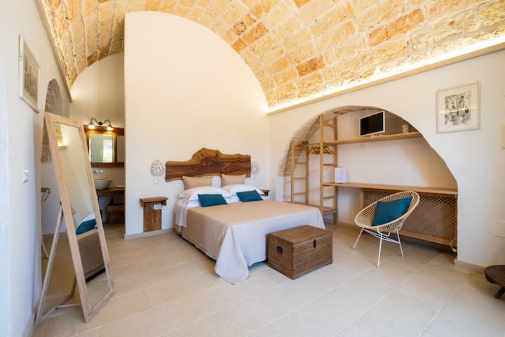 Casa Litarà, Tabacchina - Galatina