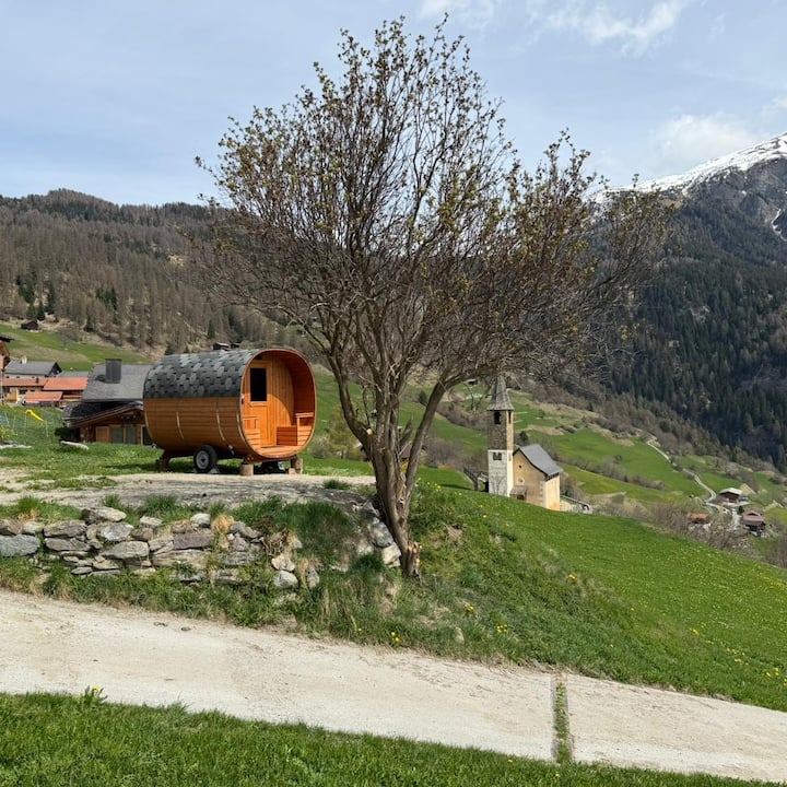 Farm Barrel Escape | Breathtaking Valley Views - Tenna