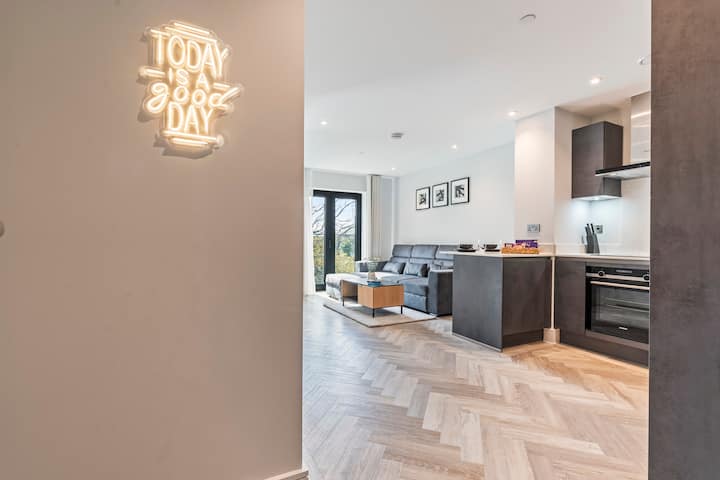 Modern Retreat | 1 Min Tube | Gym & Terrace - Barnet