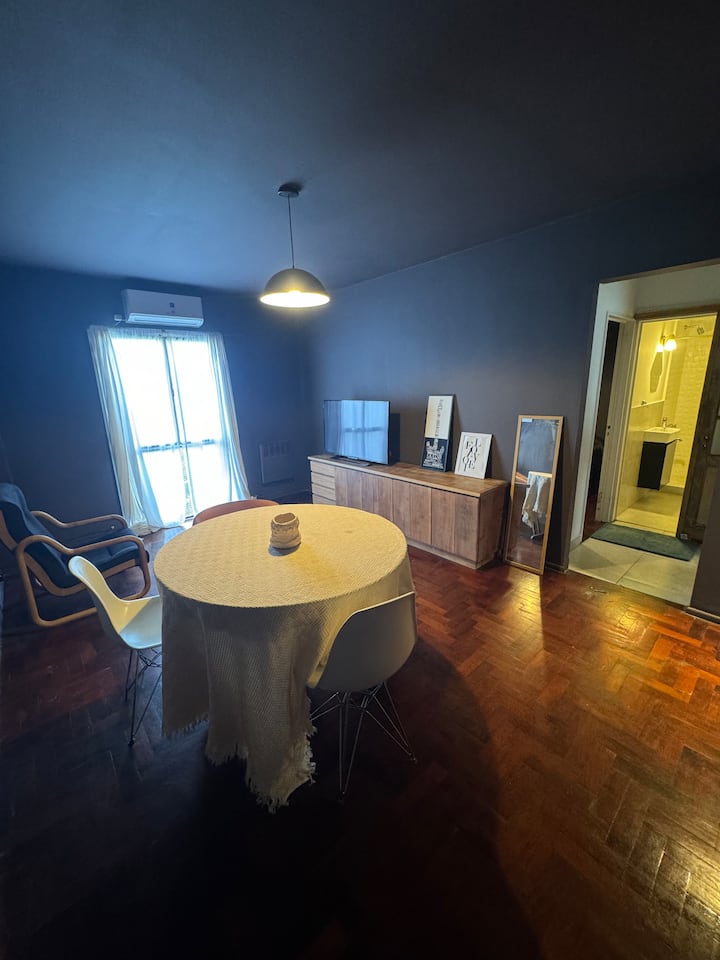 Amplio Y Cómodo Departamento En Microcentro - Santa Fe