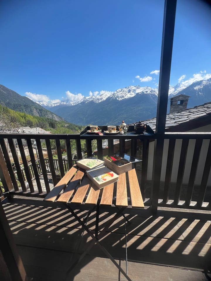Gianni & Pia
Il Tuo Rifugio In Montagna - Courmayeur