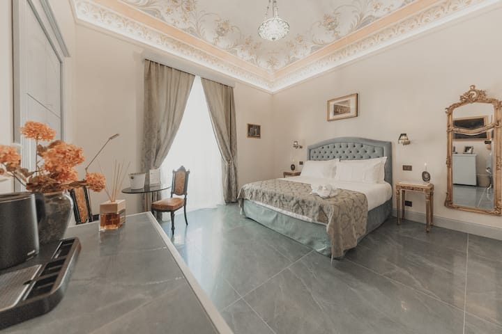 Selvino Room - 30m² - Balcone - Affreschi Xix - Cefalù