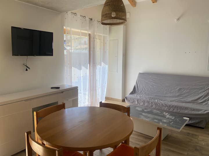 Maison De Village Indépendante 
Parking Privé - Thonon-les-Bains