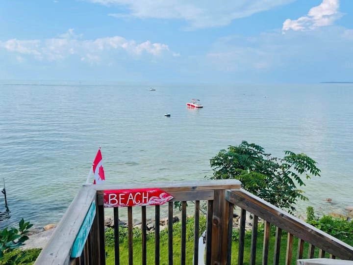 Peaceful Lakefront King Suite | Beach + Kayak - Georgina
