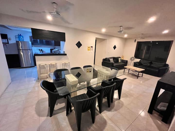 Casa Grande A 5 Min De La Zona Hoteles - Isla Mujeres