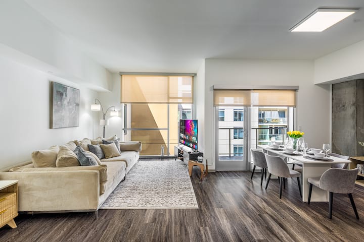 Sunny Luxury 2br 2ba In Prime Location, Spotless! - Los Angeles, CA