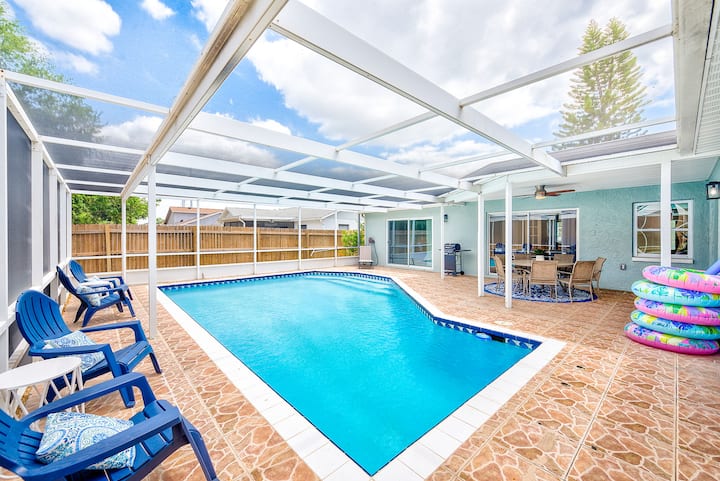 Coastal Holiday Home W/pool - Minutes To Beaches - Tarpon Springs, FL