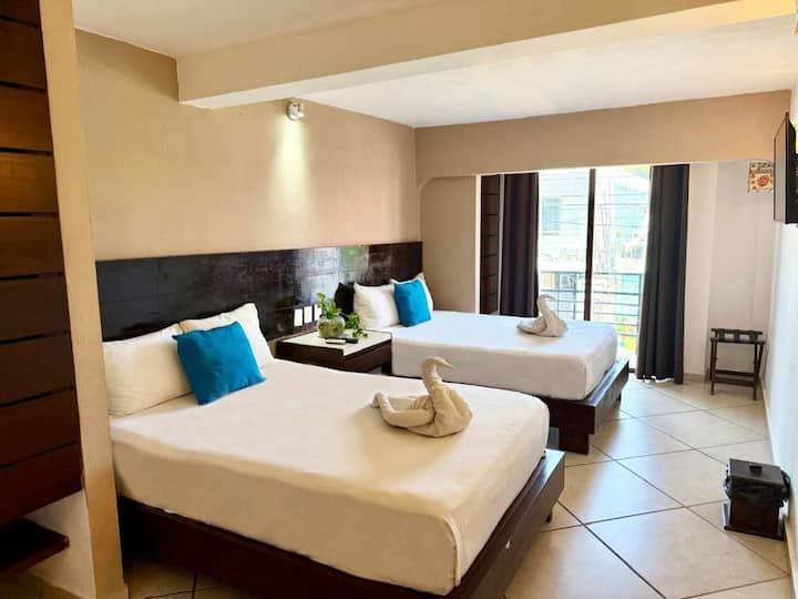 Twin Double Suite With Private Balcony - Playa del Carmen