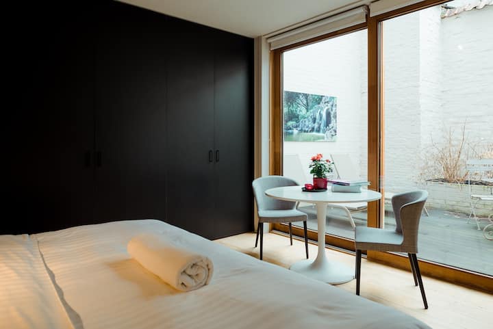 Terrace Studio In A Prime Location - Ghent (Belgium)