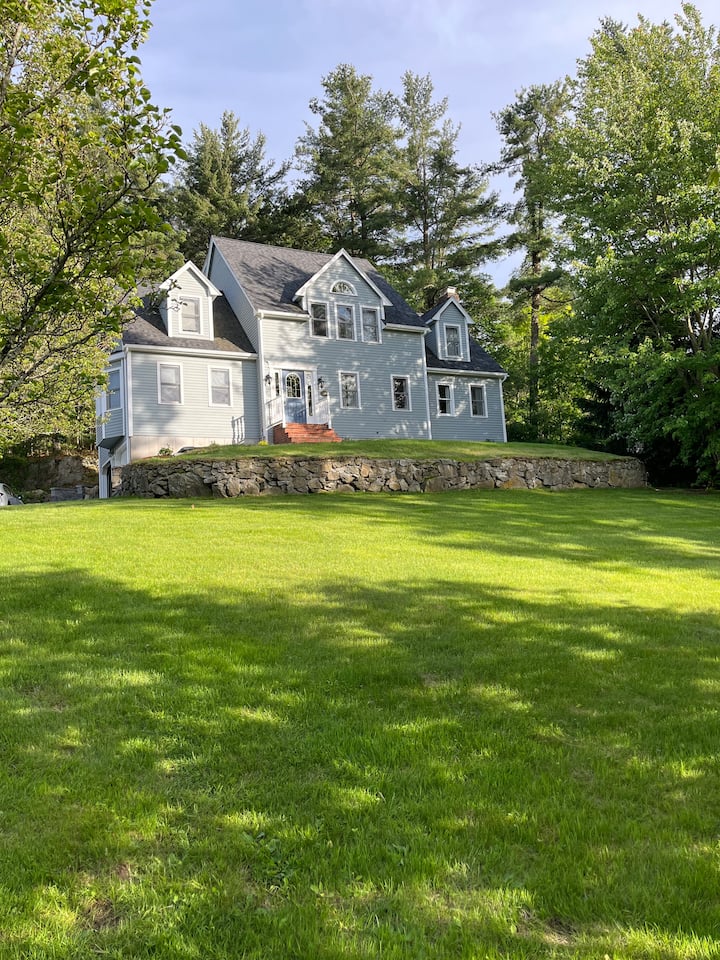 Luxury World Cup House On The Hill - Bellingham, MA