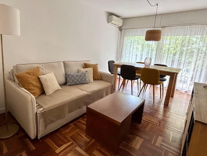 Monoambiente Xl + Cocina Definida En Pocitos - Montevideo