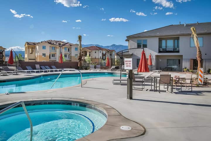 New Modern Townhouse | Heated Pool+spa | 12 Guest - Hurricane, UT