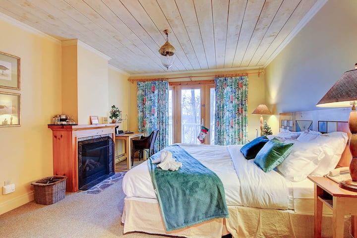 Lake Simcoe Retreat | Beach + Kayak - Georgina