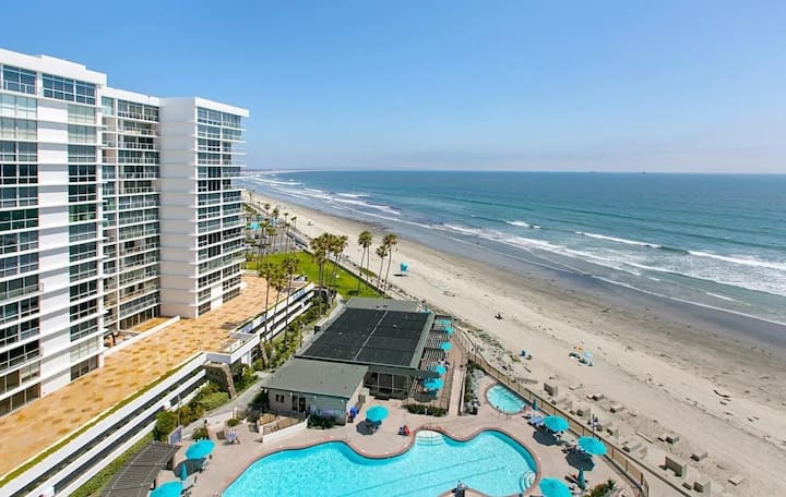 Luxury 11th-floor Corner Suite - Coronado Island, CA