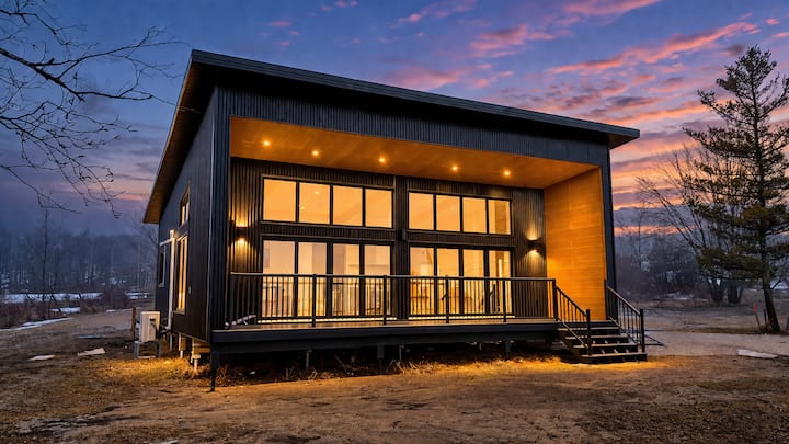The Lookout On Mcleans Mountain - Little Current