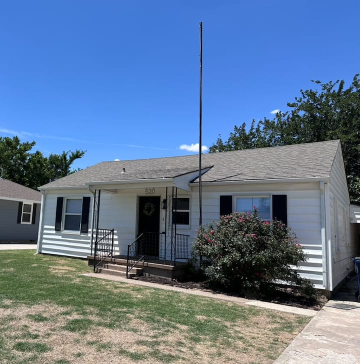 4 Bedrooms In Historic El Reno - Lake El Reno, OK