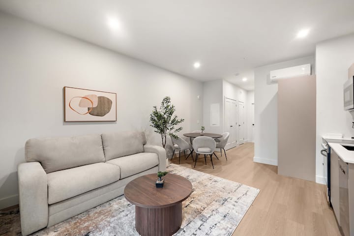 Nomade | Modern Luxury Apt | Heart Of Downtown Mtl - Montreal