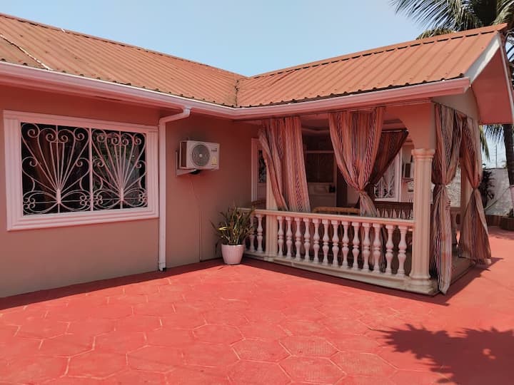 Mohdara Lodge Cozy Bungalow 5 Min To Beach - Sierra Leone