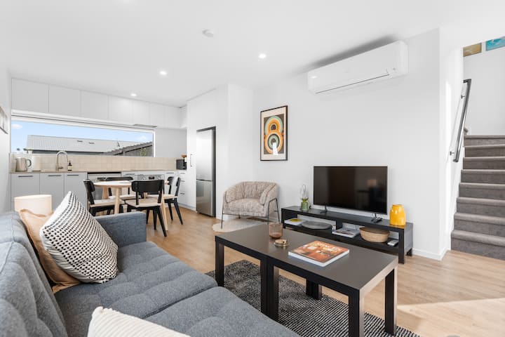 3bdr Award Winning Home In Peaceful Cul De Sac - Auckland