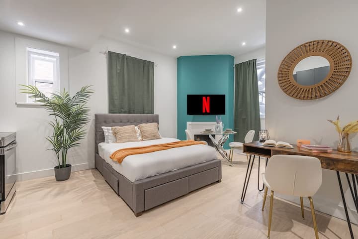 Cozy Loft | Heart Of Downtown Montreal - LaSalle