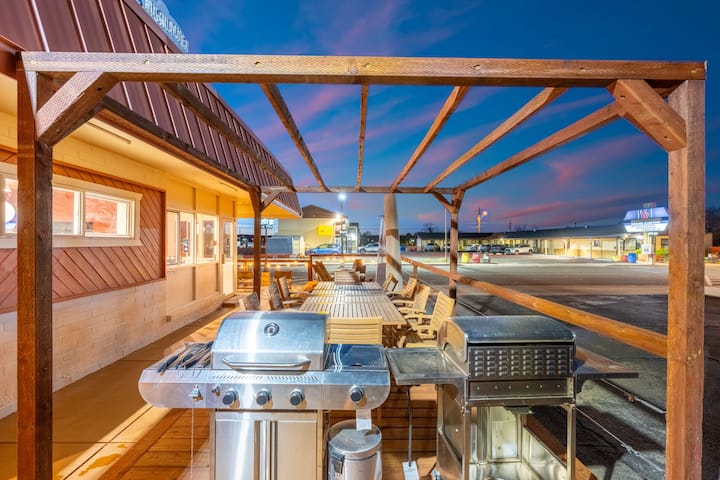 Highlander Motel: Room 1 On Route 66 - Williams, AZ